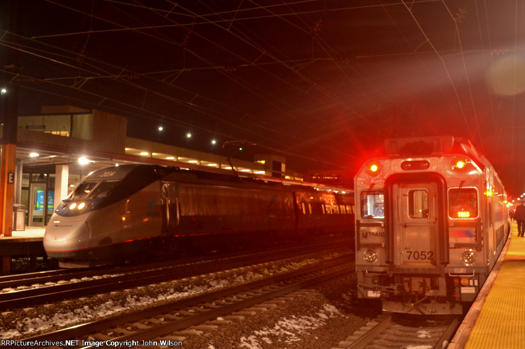 AMTK 2034 & NJT 7052